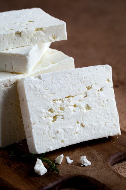 Conserver la feta après ouverture : 3 méthodes simples à tester